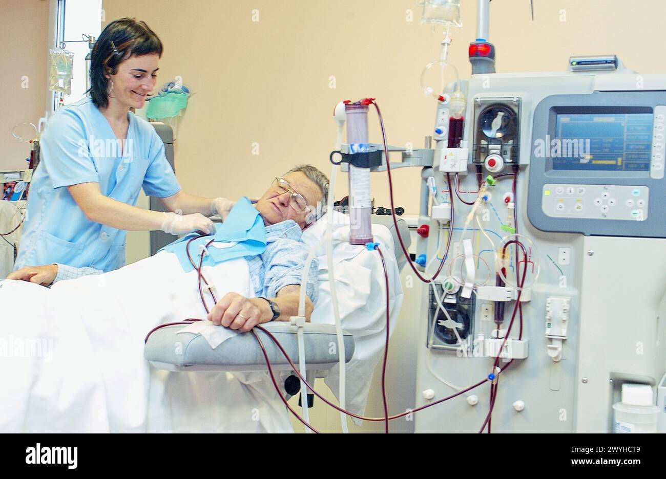 Hemodialysis at hospital Stock Photo - Alamy