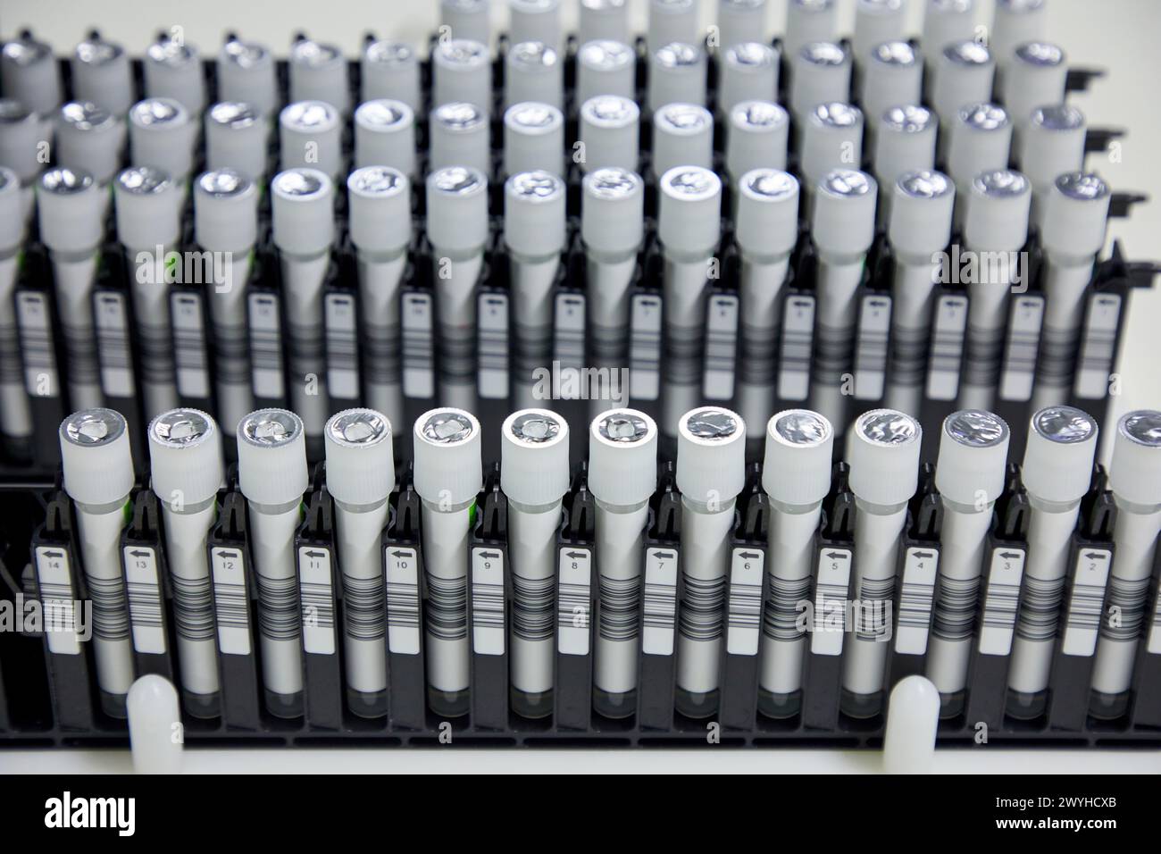 Integrated solutions for molecular tests hi-res stock photography and ...