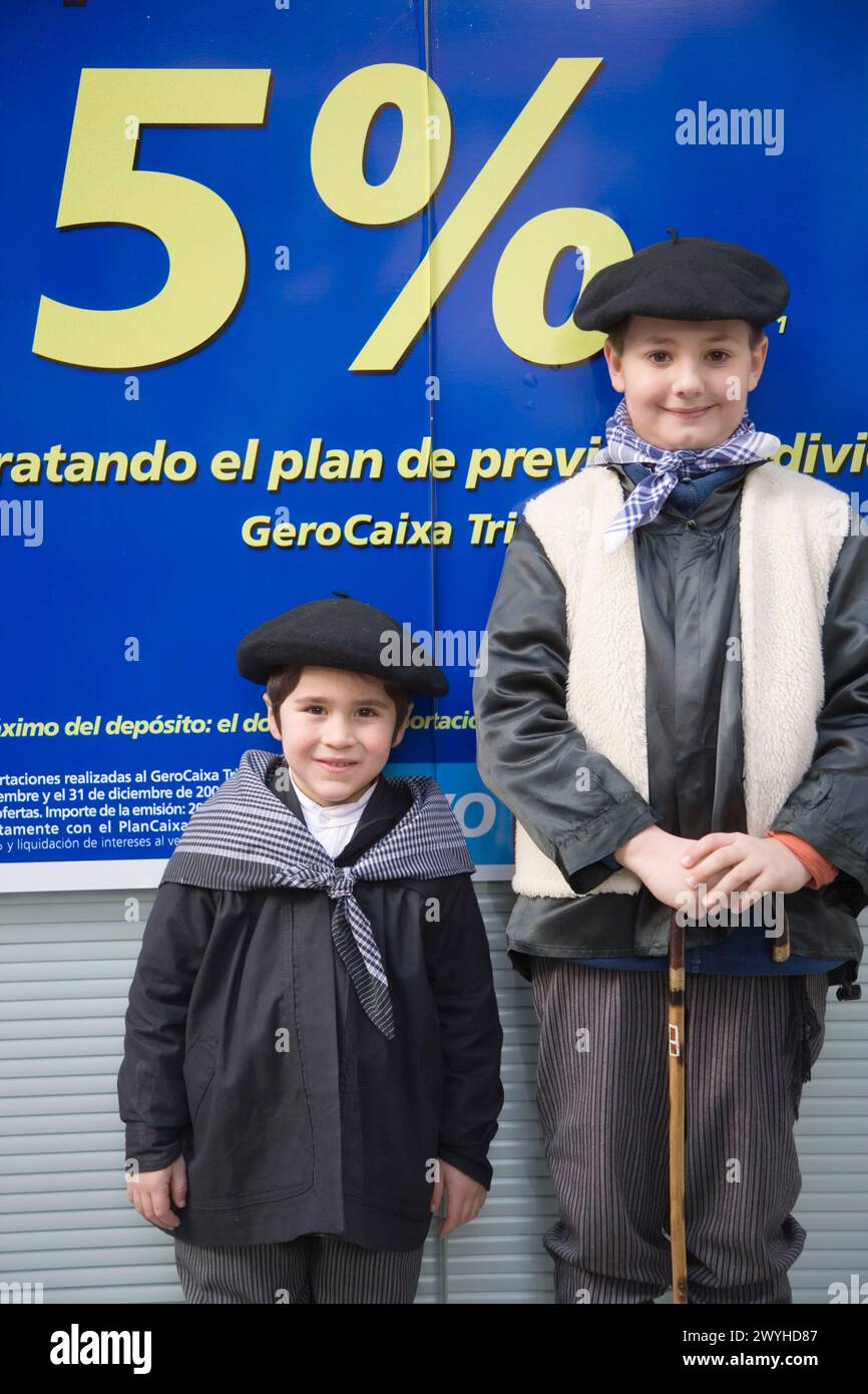 Baserritarra costume hi-res stock photography and images - Alamy