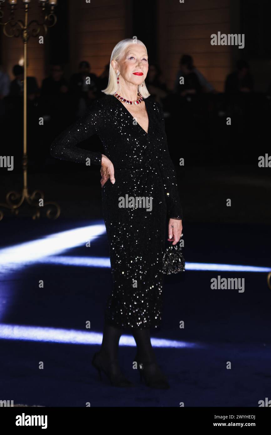 Milan, The arrival of guests at the inauguration of the Dal Cuore alle ...