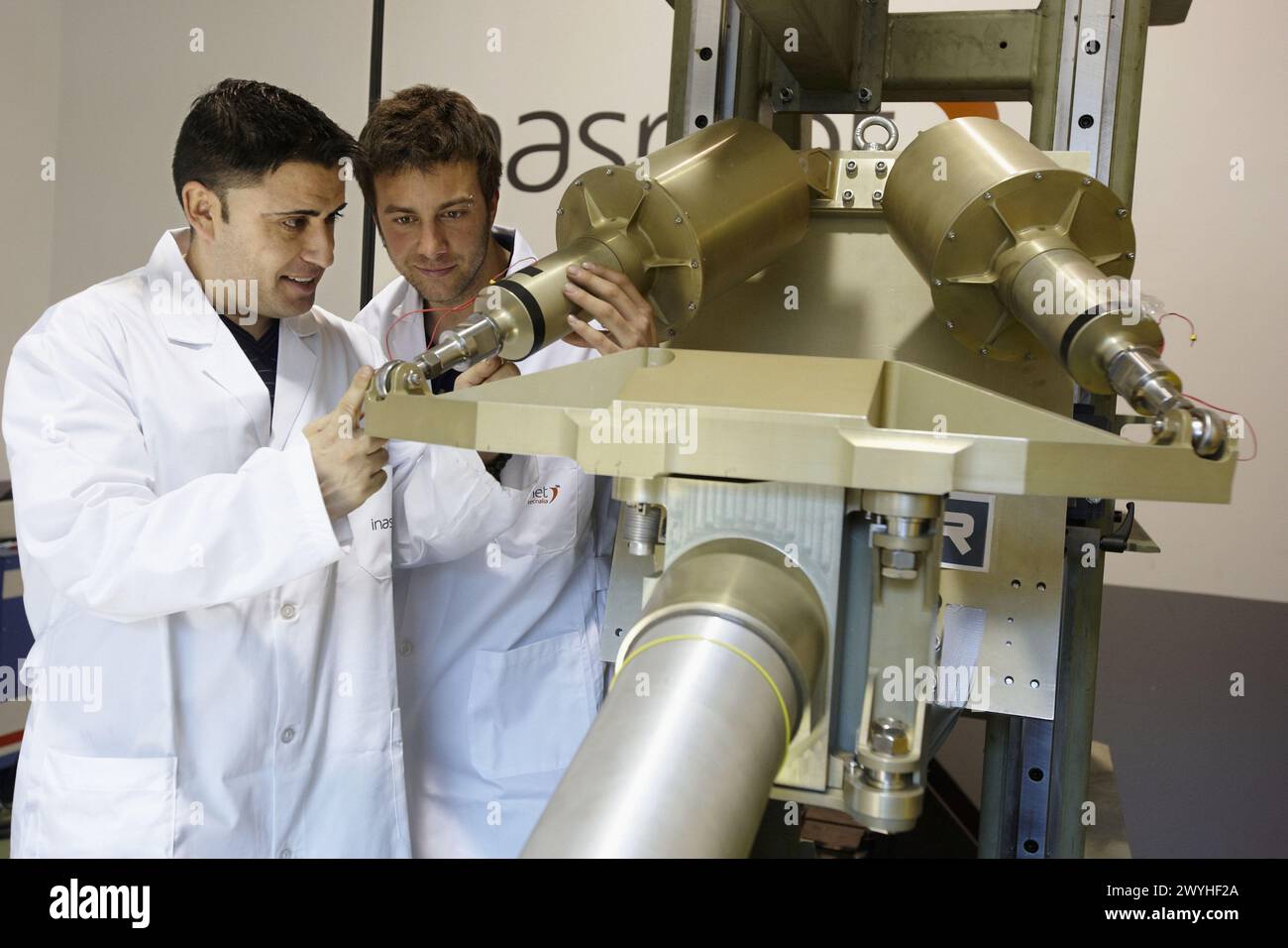 Multi-axial fatigue test platform, Department of Mechanical assays ...