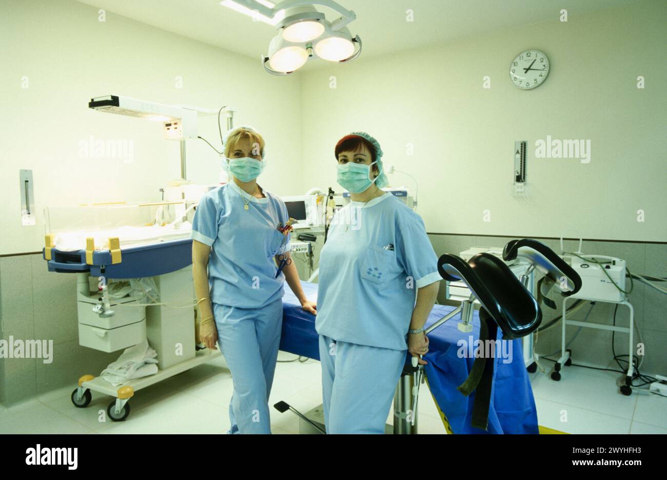 Nurses at hospital delivery room Stock Photo - Alamy