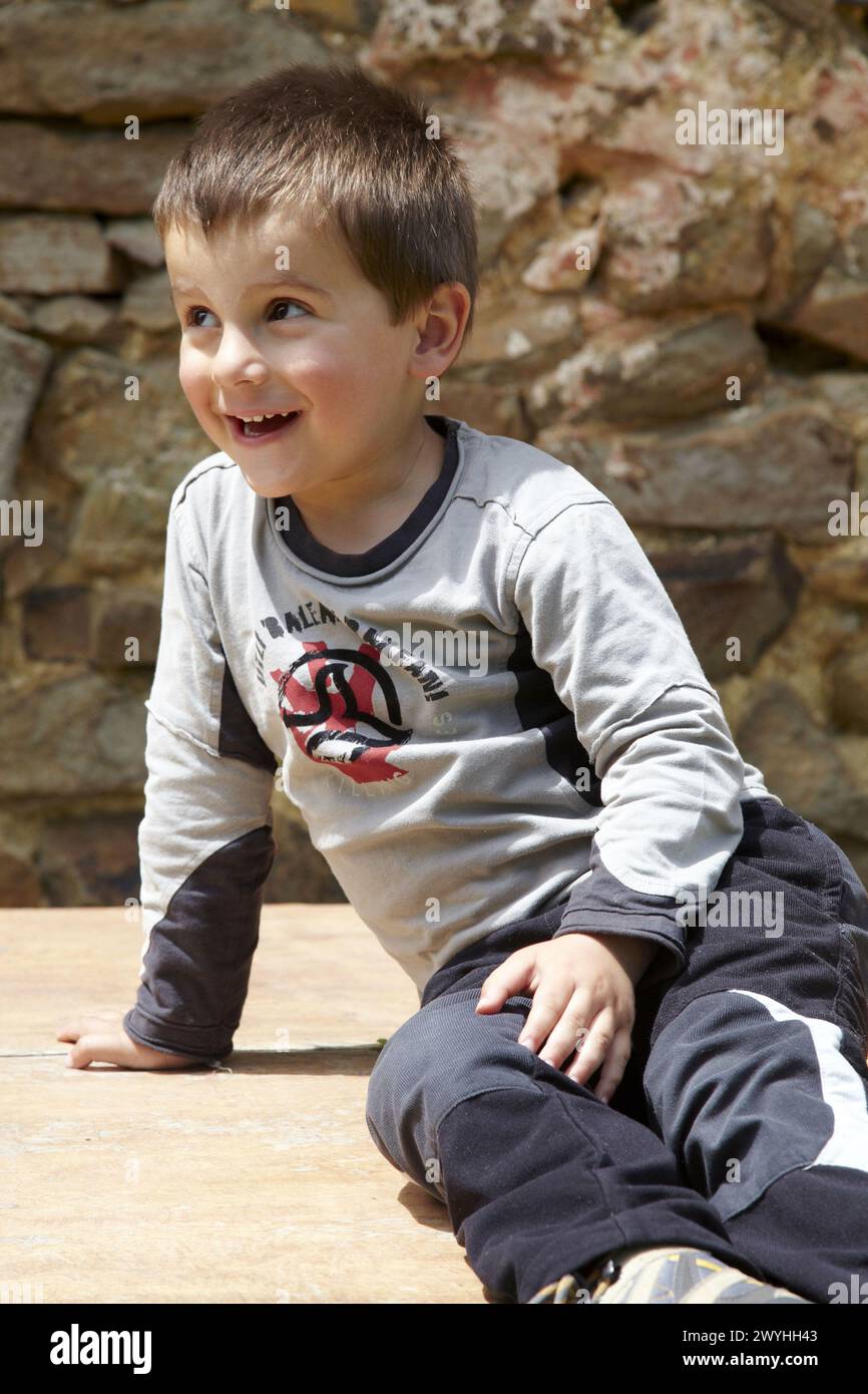 5 year old boy Stock Photo - Alamy