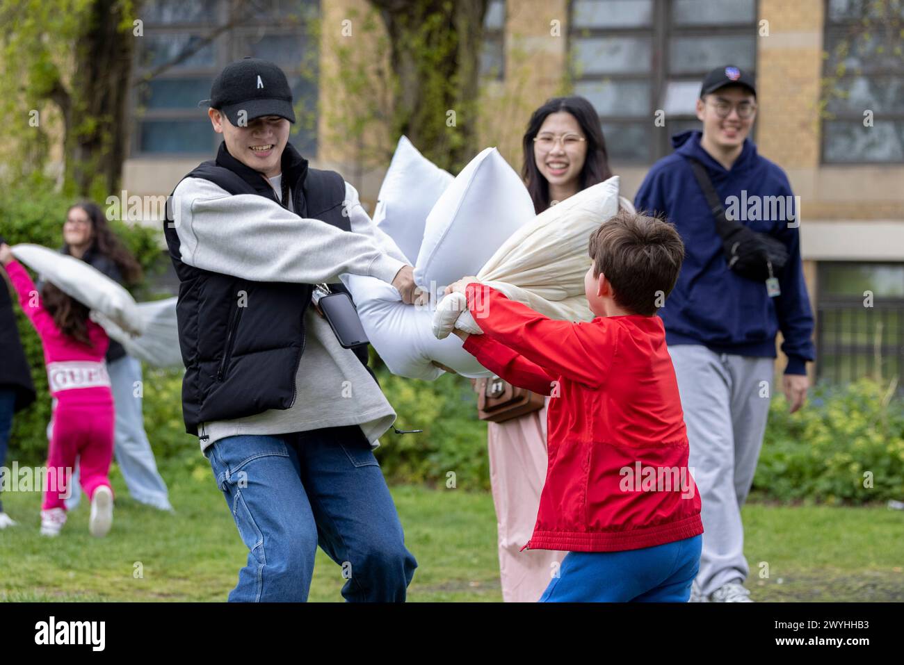 Non violent fight hi-res stock photography and images - Alamy