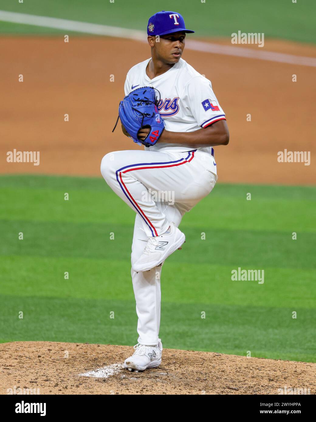 Arlington, Texas, USA. 6th Apr, 2024. Texas Rangers pitcher JosŽ ...