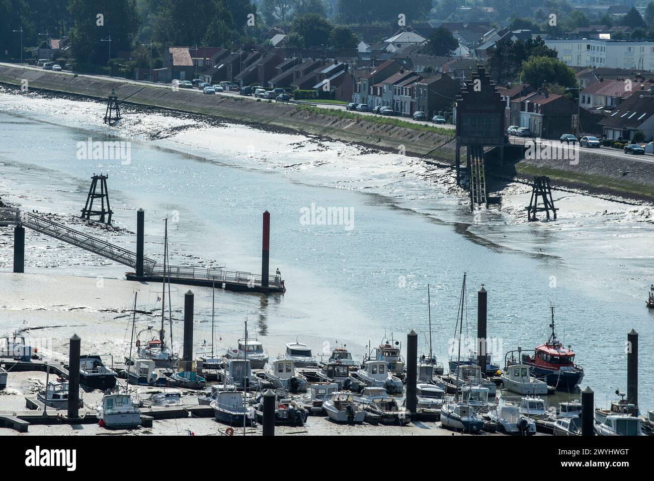 Beach, pharo and cabins in Petit-Fort Philippe nearby Gravelines La ...