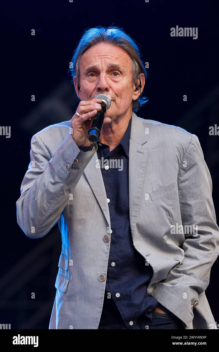 The singer Murray Head live at the flashback festival | Le chanteur ...