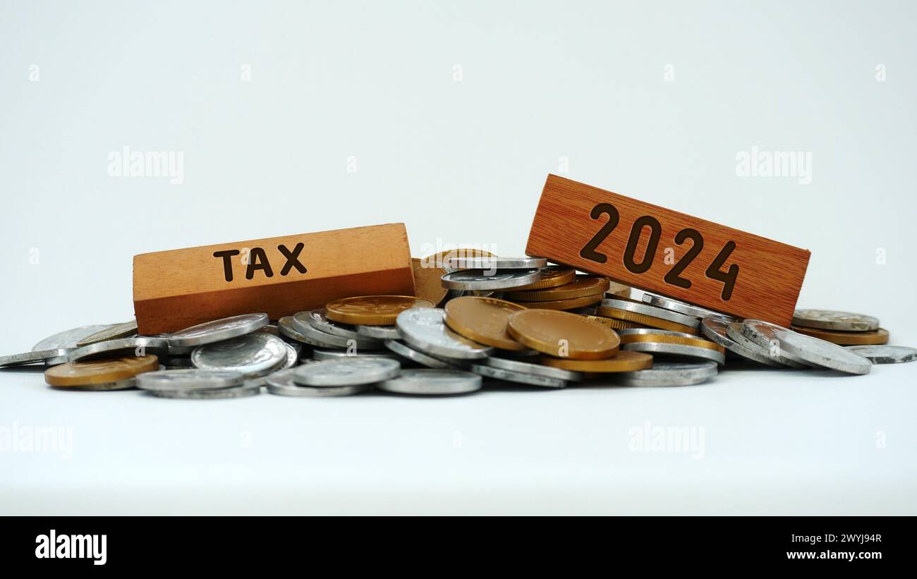 Person paying tax hi-res stock photography and images - Alamy
