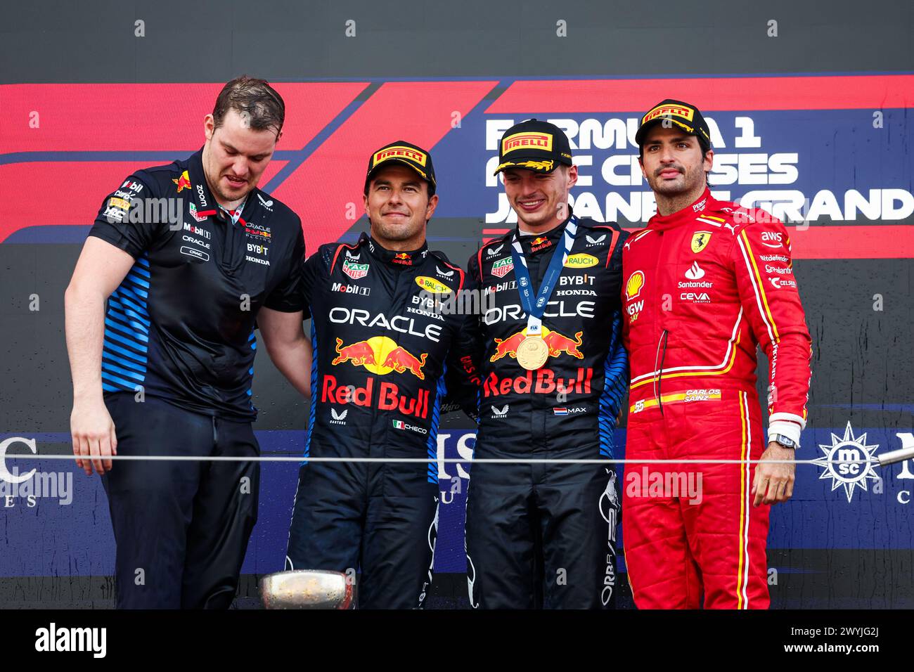 Podium: VERSTAPPEN Max (ned), Red Bull Racing RB20, PEREZ Sergio (mex ...
