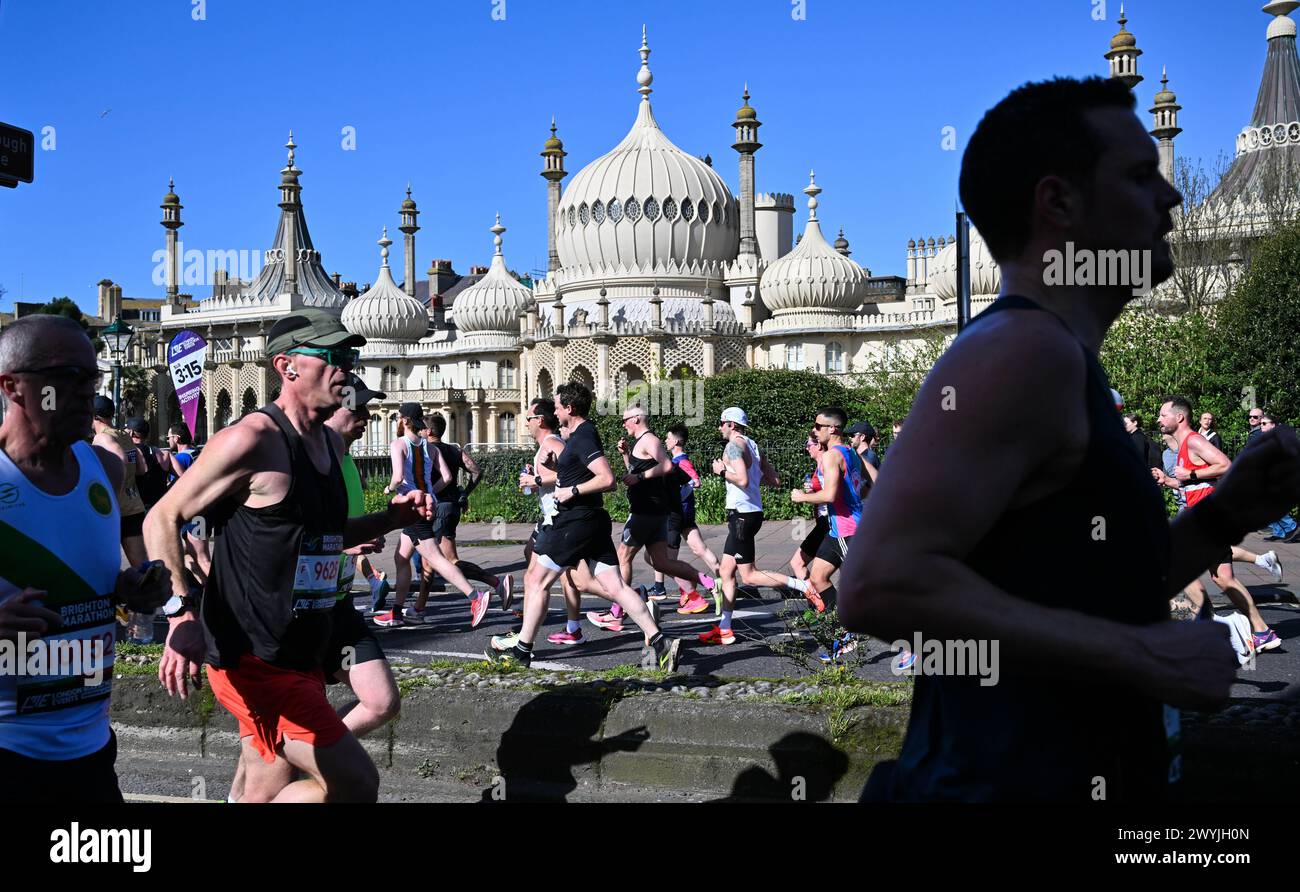 Brighton marathon and pavilion hi-res stock photography and images - Alamy