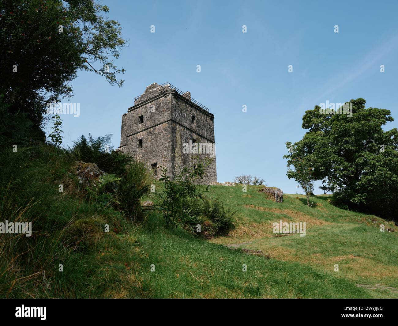 Carnasserie Castle a ruined 16th-century tower house in Kilmartin ...