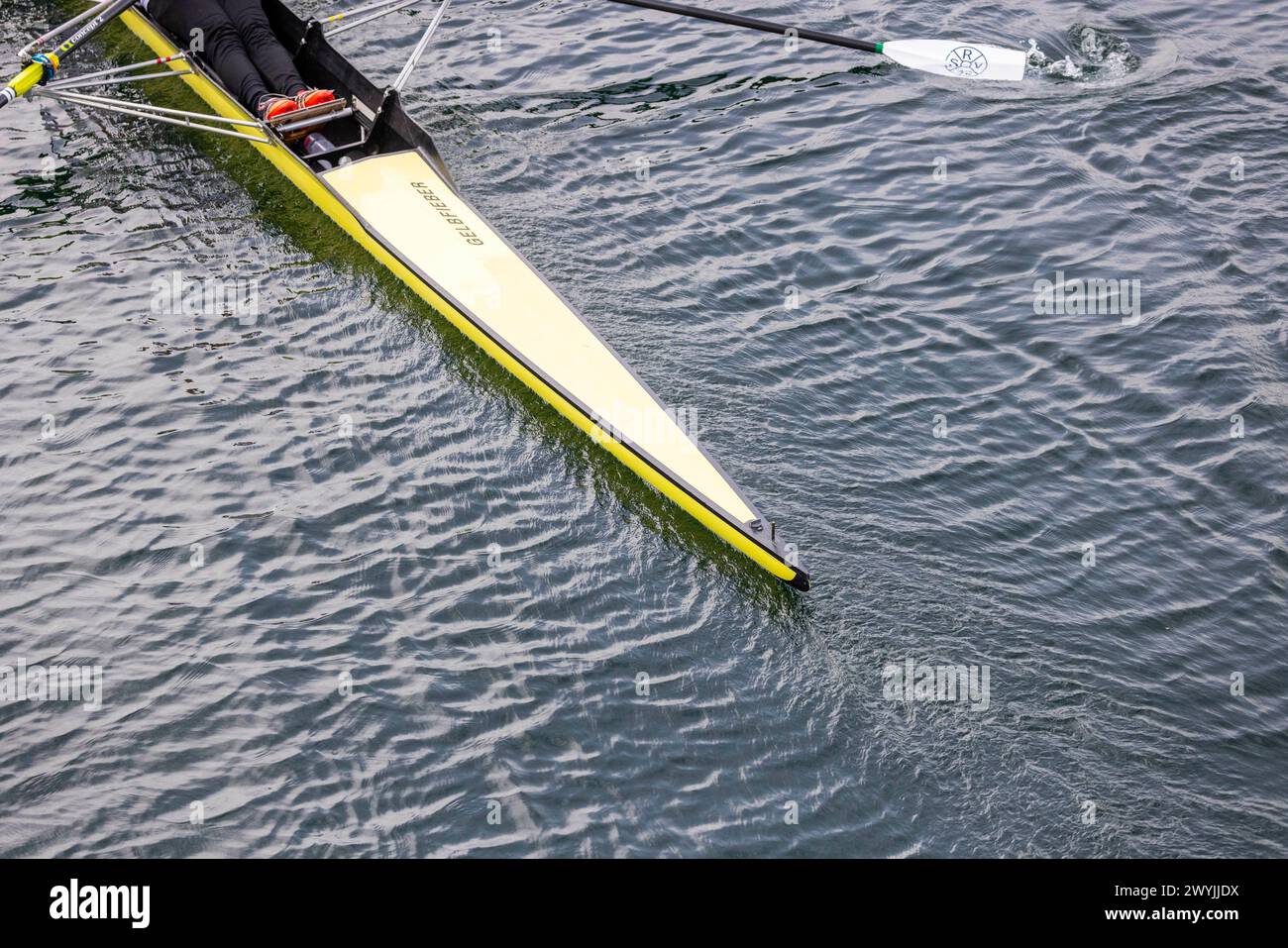 Cologne, Germany. 07th Apr, 2024. A racing rowing boat on the Fühlinger ...