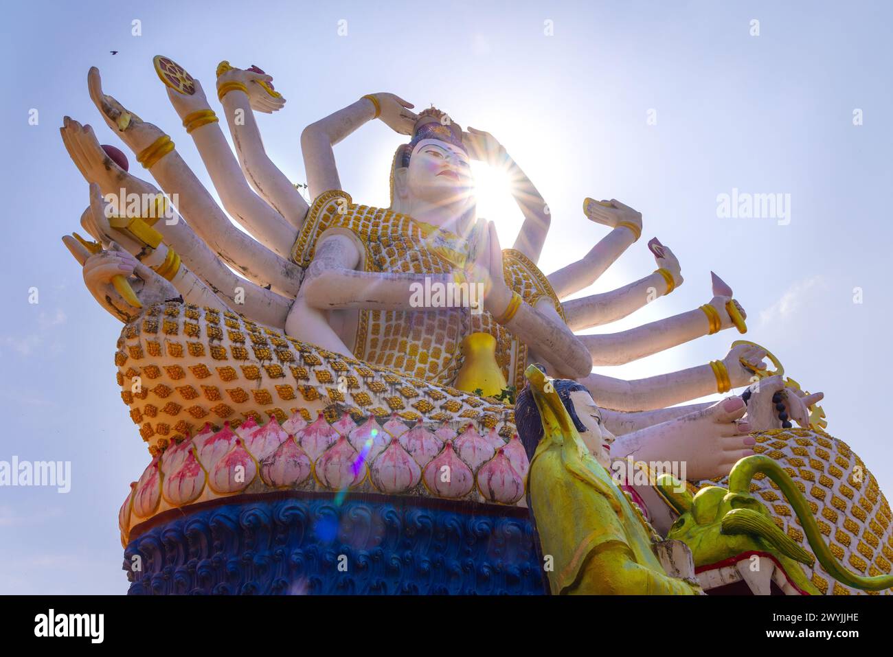 Multi armed statue hi-res stock photography and images - Alamy