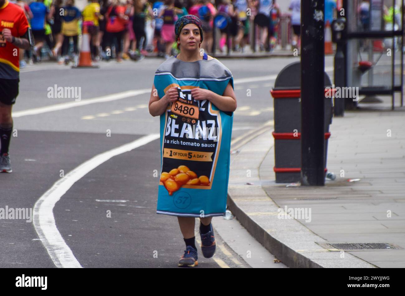 London, England, UK. 7th Apr, 2024. A runner wearing a Heinz baked ...