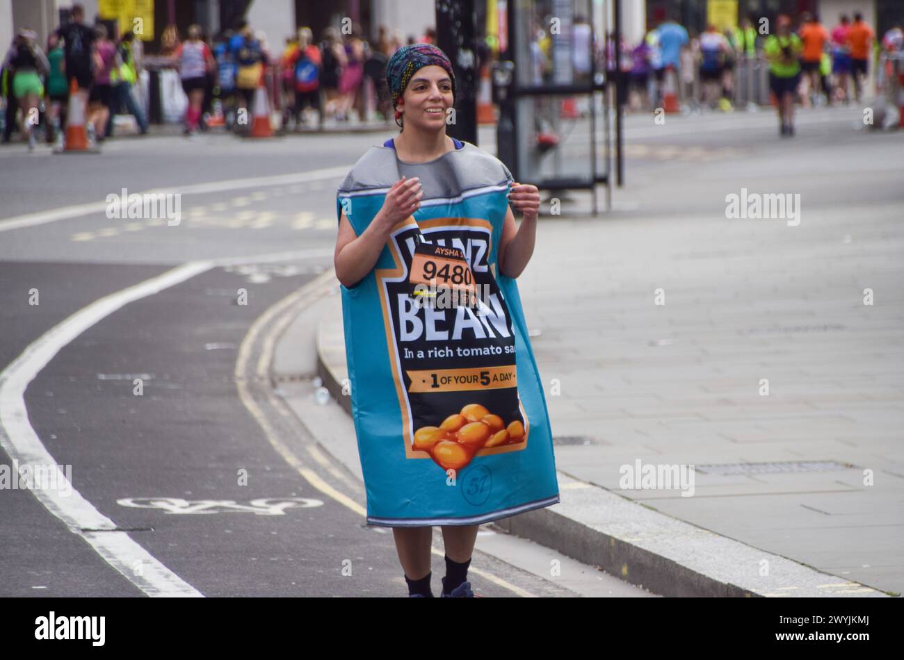 London, England, UK. 7th Apr, 2024. A runner wearing a Heinz baked ...
