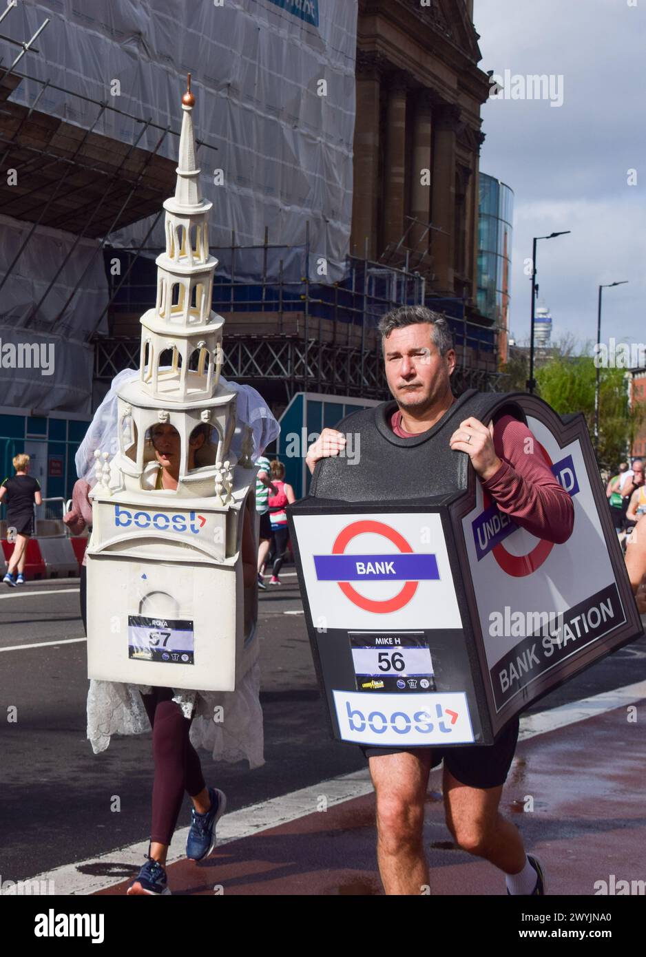 London landmarks half marathon 2024 hi-res stock photography and images ...