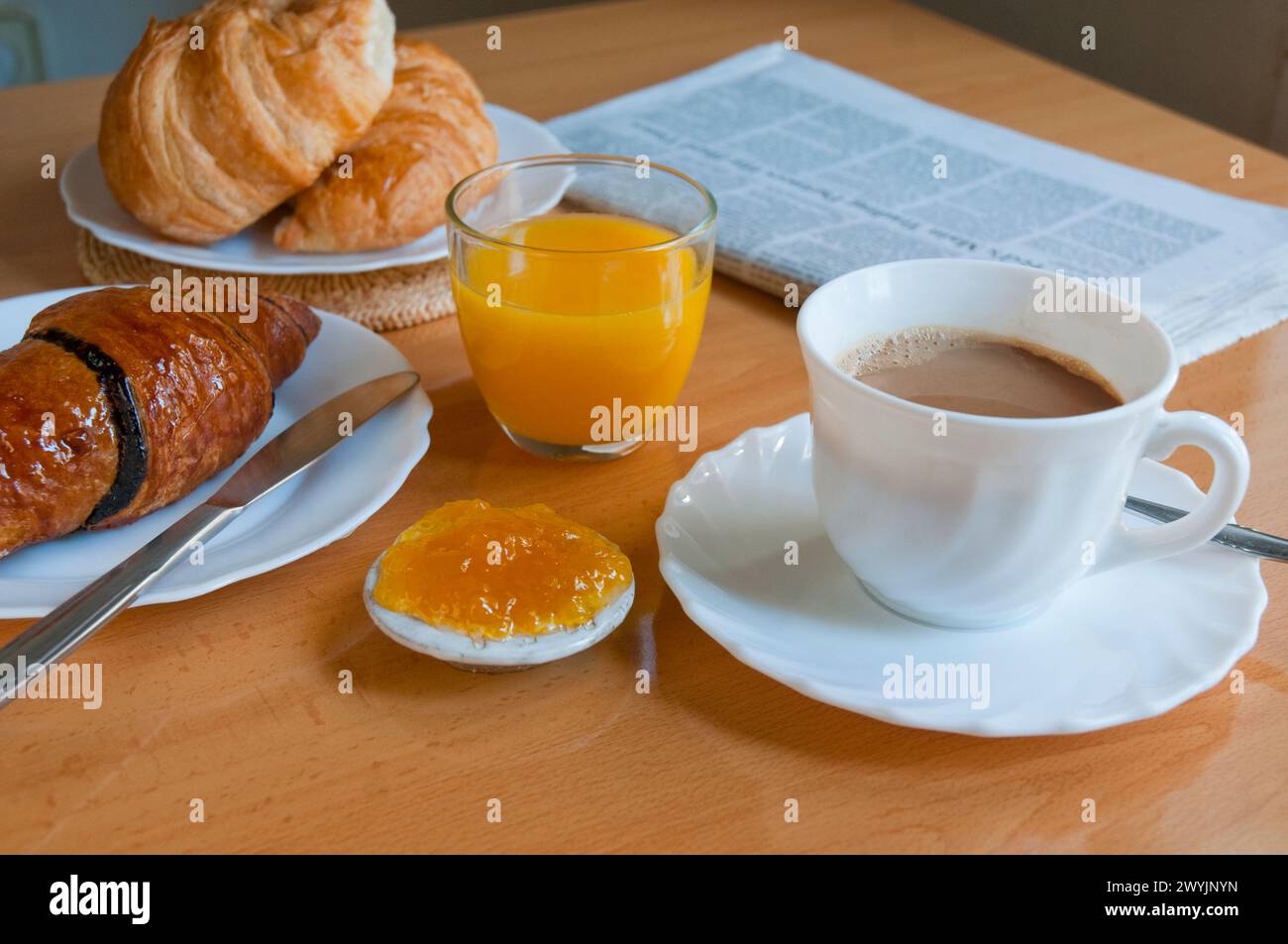 Morning breakfast cake hi-res stock photography and images - Alamy