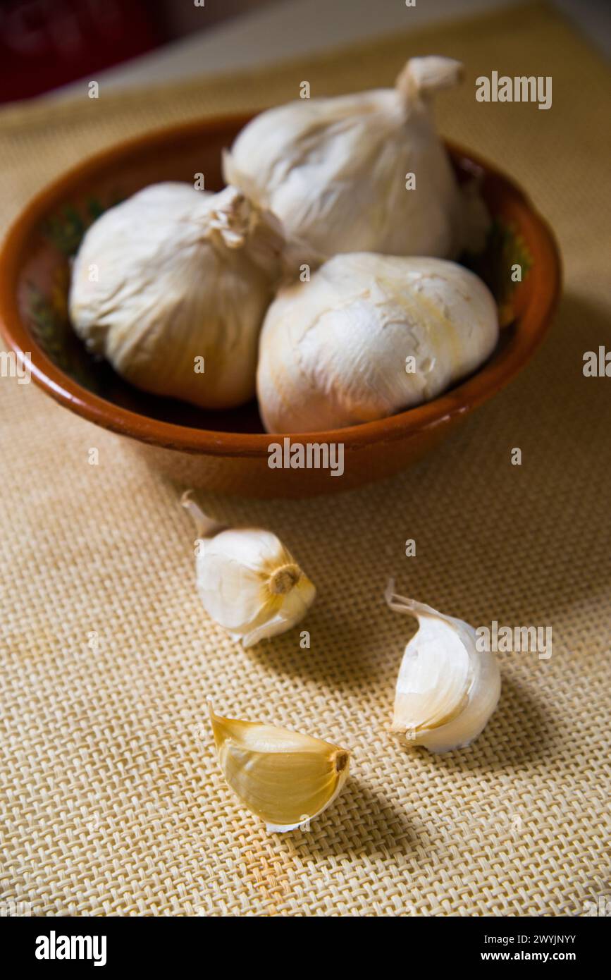 Bodegón vertical hi-res stock photography and images - Alamy