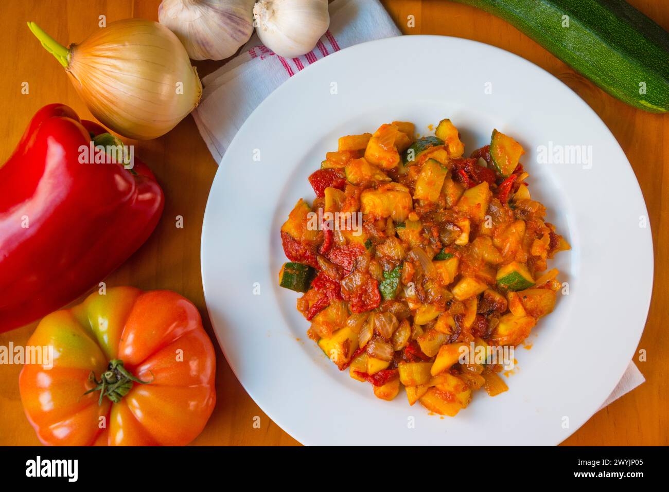Ajo tradicional hi-res stock photography and images - Alamy