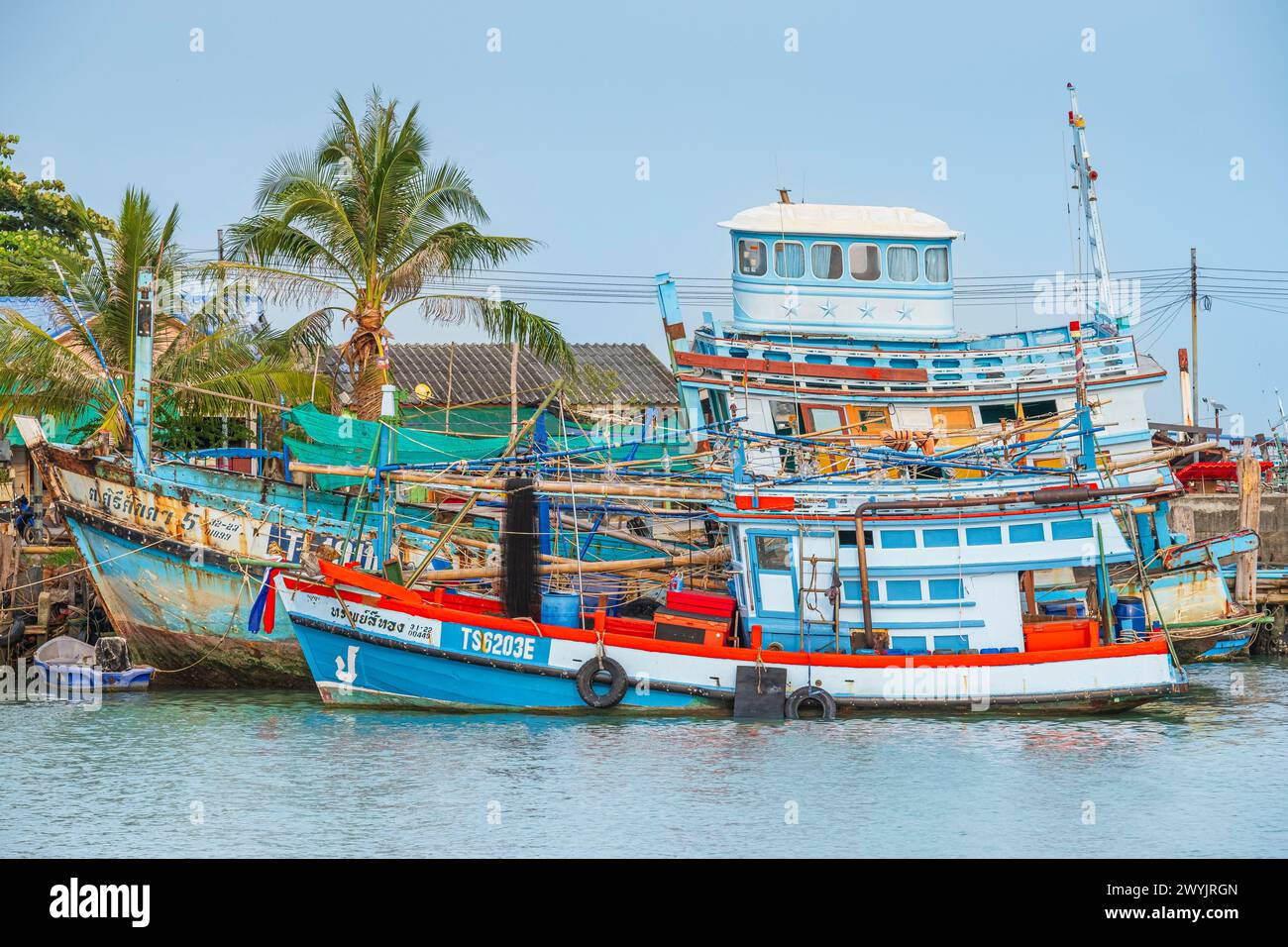 Rayong province gulf of thailand hi-res stock photography and images ...
