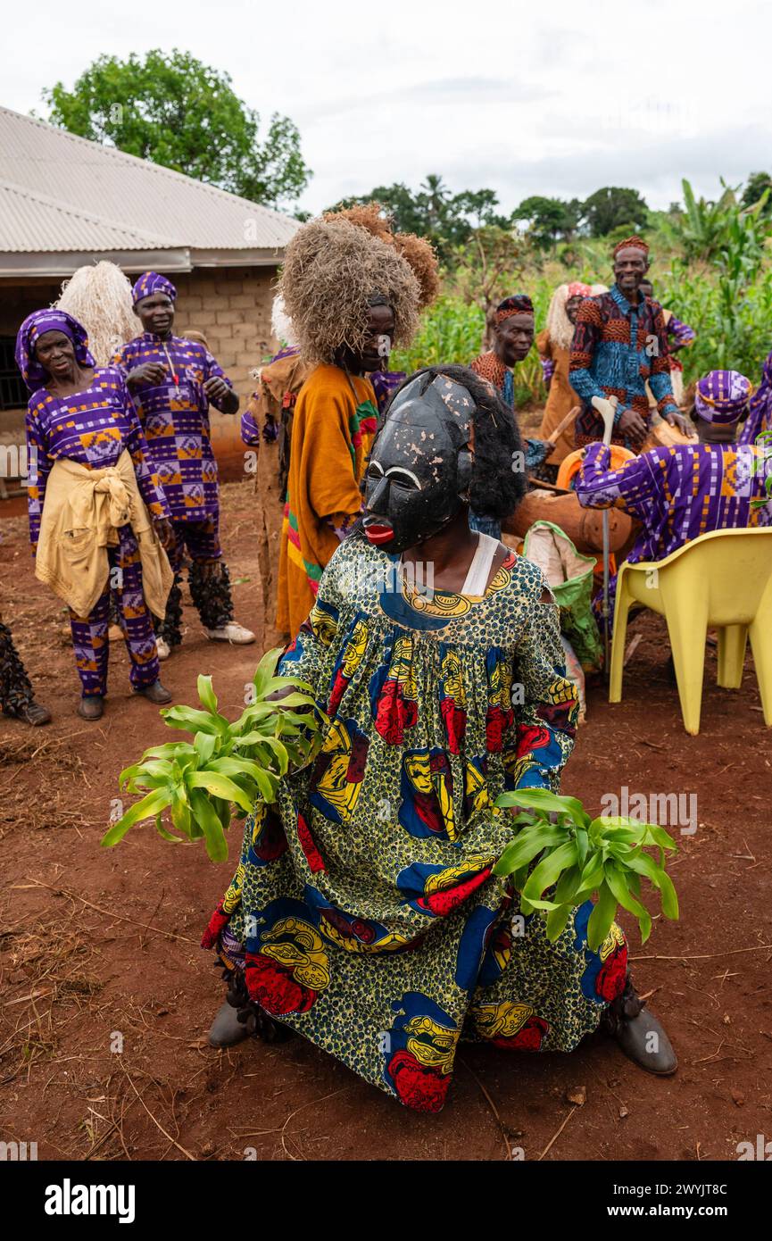 Man disguised as woman hi-res stock photography and images - Alamy