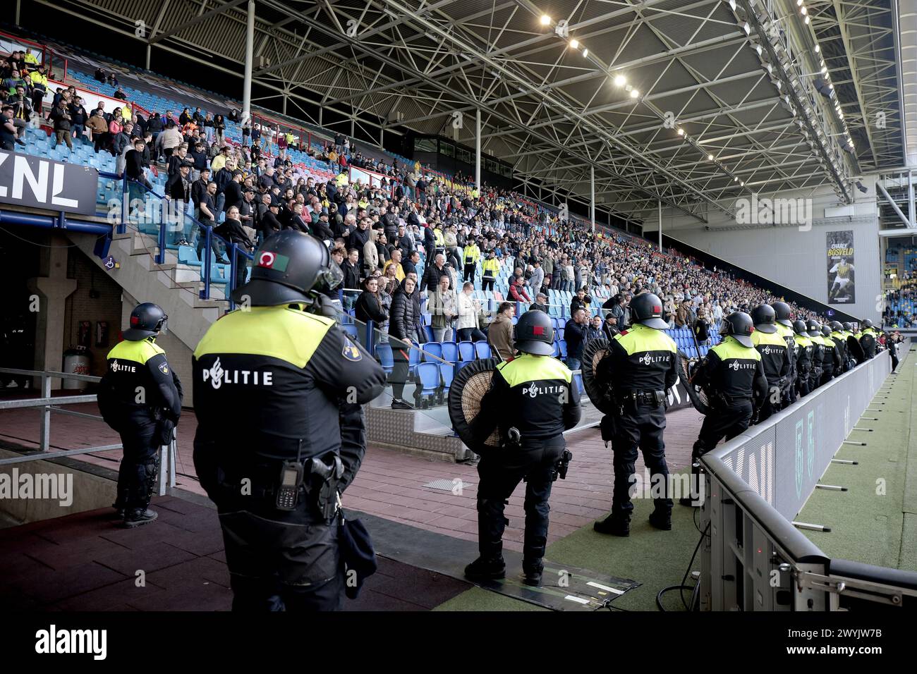 ARNHEM - Police during the Dutch Eredivisie match between Vitesse and ...