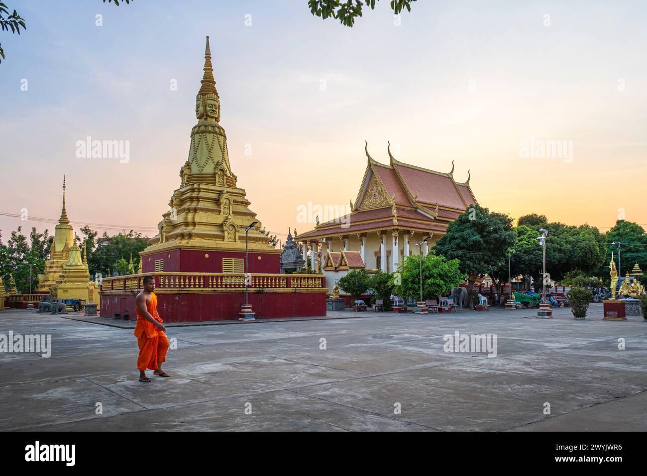 Cambodia, Kampong Cham, Dey Doh Buddhist Pagoda Stock Photo - Alamy
