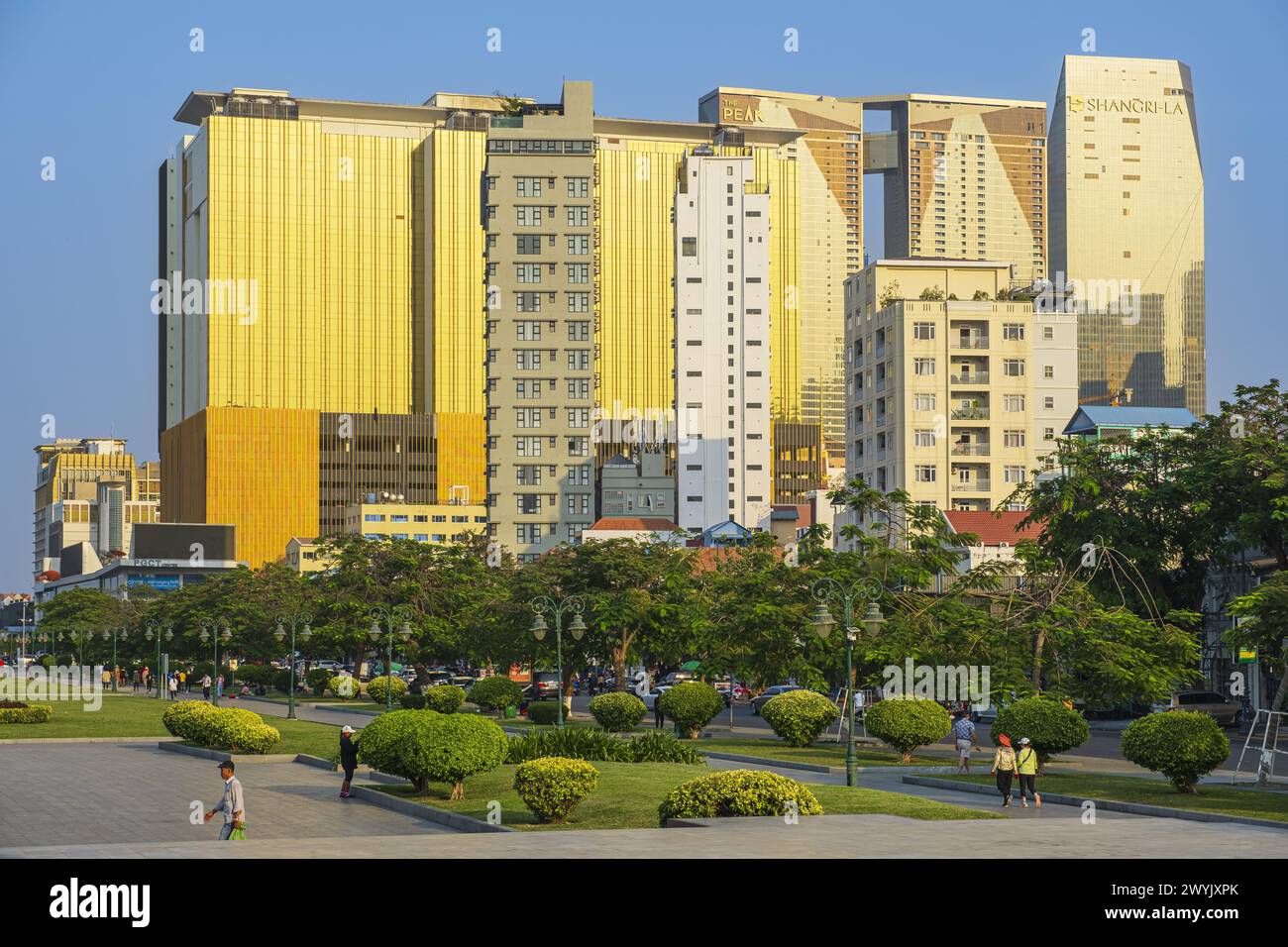 Cambodia, Phnom Penh, buildings of Chamkar Mon district Stock Photo - Alamy