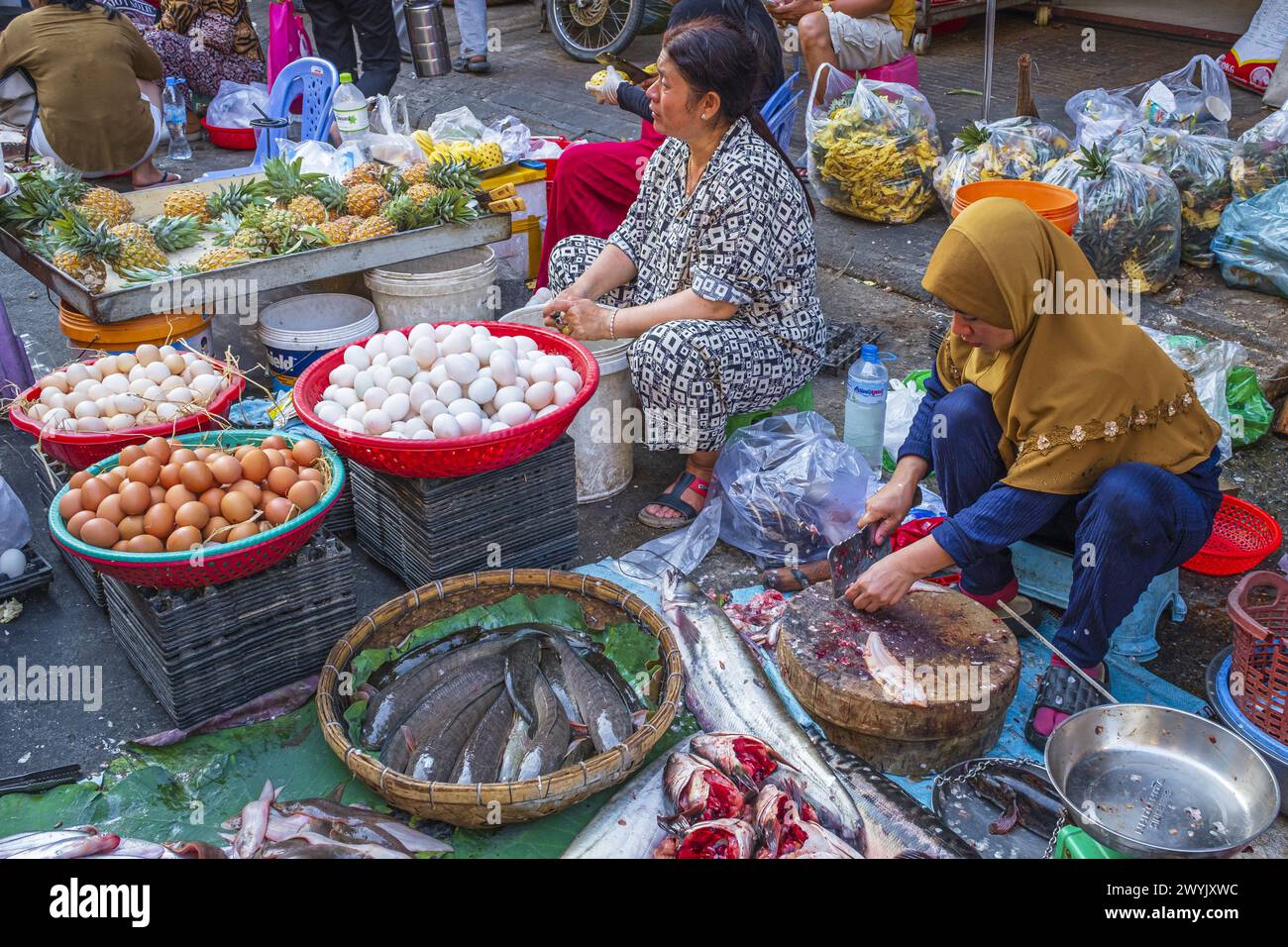 Cambodia, Phnom Penh, Prampi Makara district, Orussey Market Stock ...
