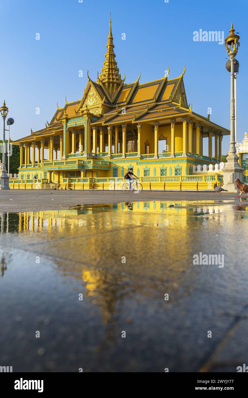 Cambodia, Phnom Penh, the Preah Tinang Chan Chhaya pavilion of the ...