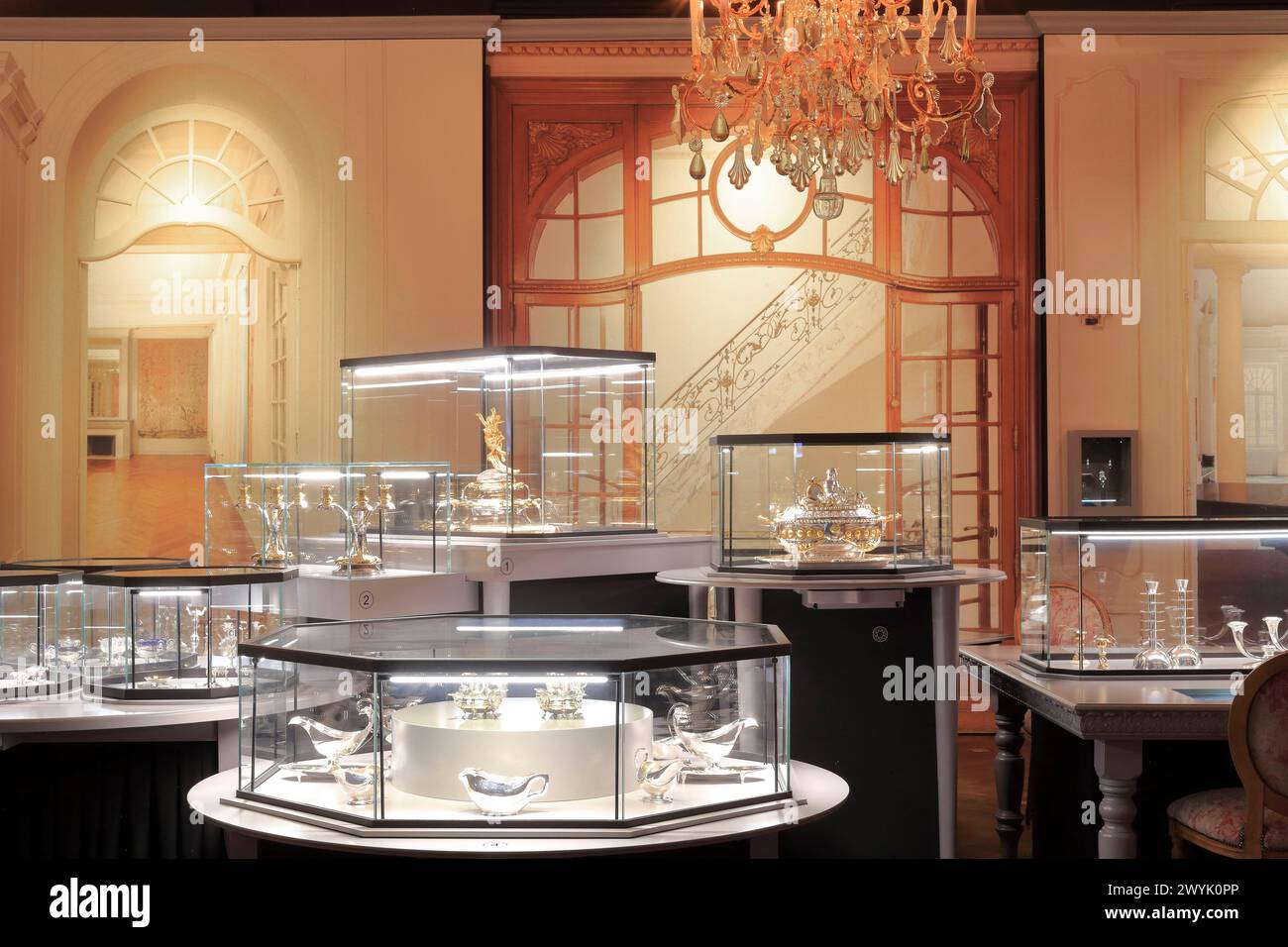 Belgium, Flanders, Antwerp, historic center, DIVA (Museum for Diamonds ...