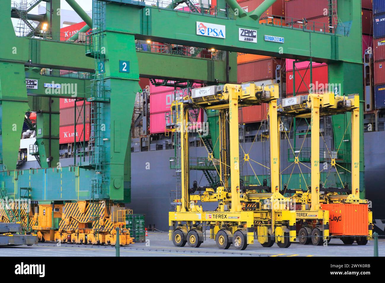 Belgium antwerp freighter ship hi-res stock photography and images - Alamy