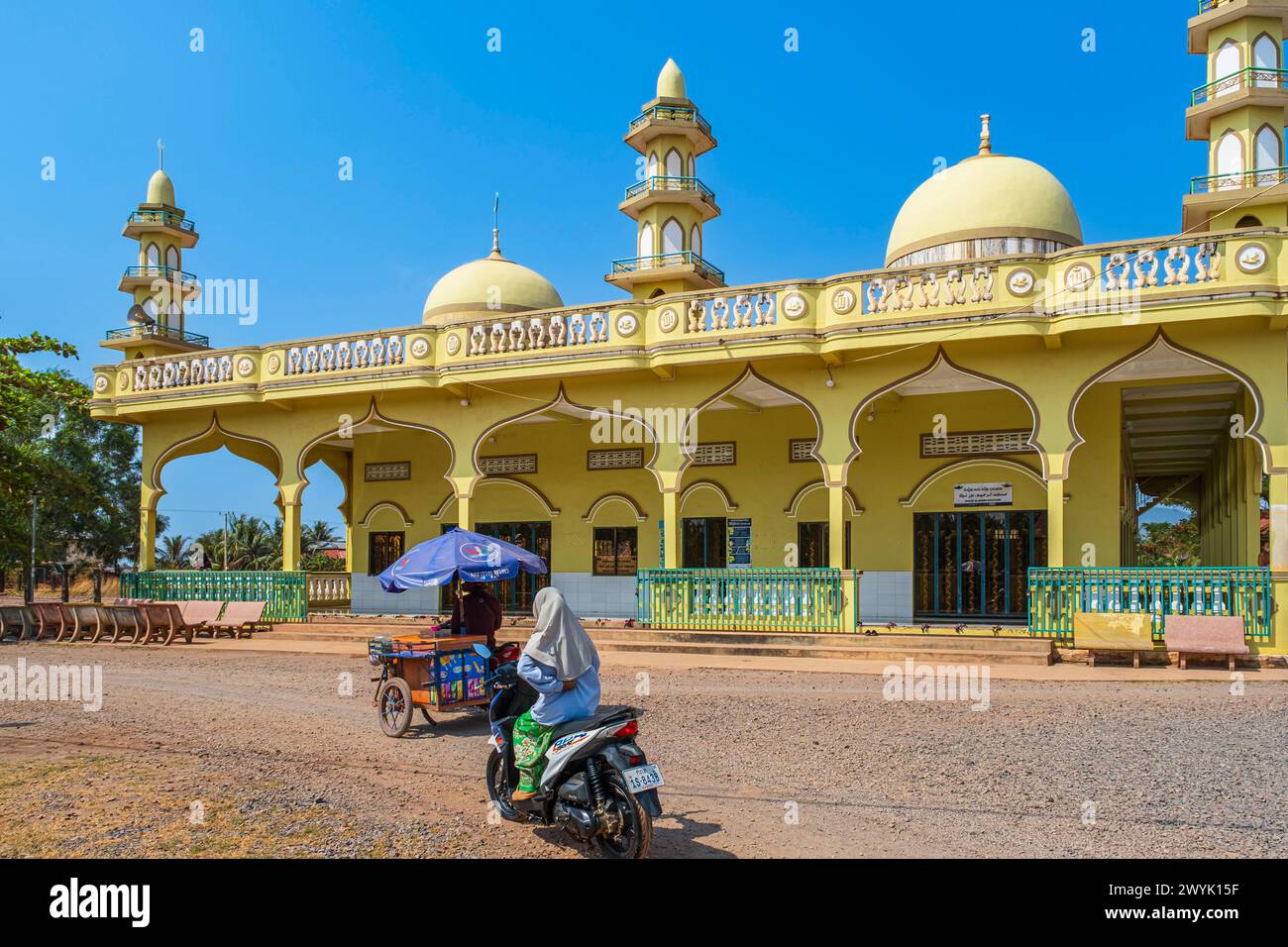 Cambodia, Kampot province, Kampot, Traeuy Kaoh or Fish Island, mosque ...