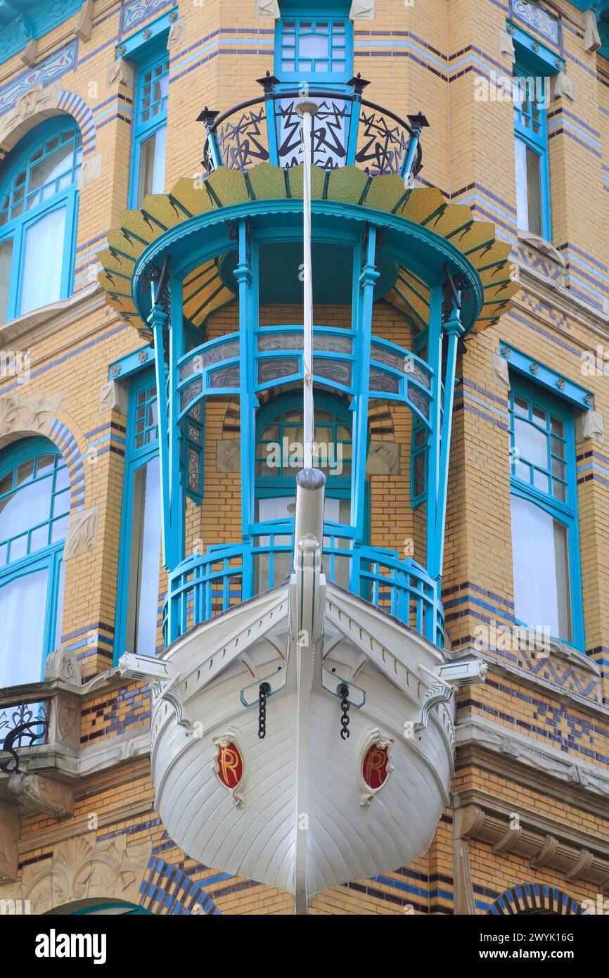Belgium, Flanders, Antwerp, De Vijf Werelddelen house (Huis De Vijf ...