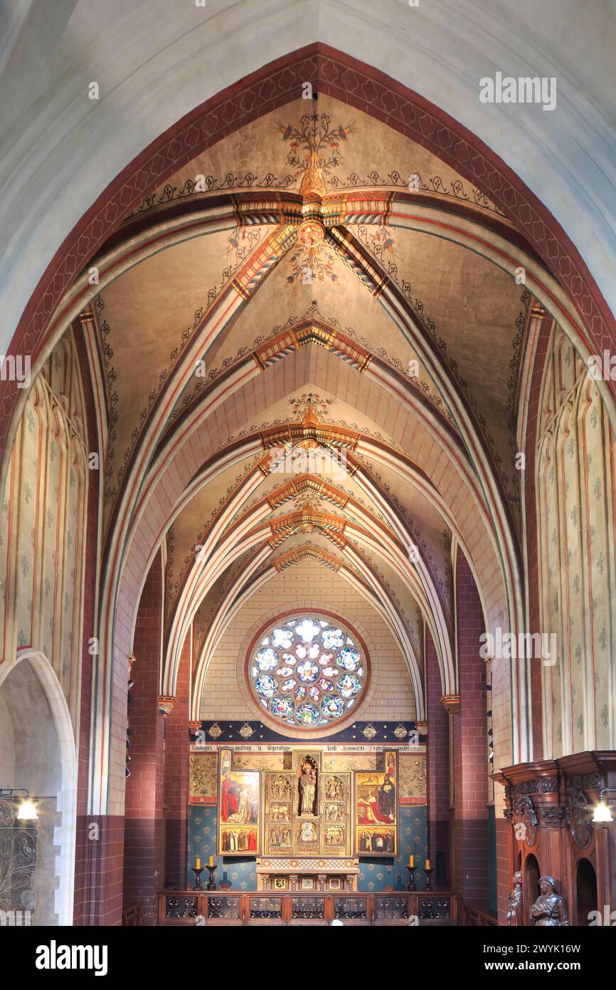 Belgium, Flanders, Antwerp, Notre-Dame cathedral in Gothic style (14th ...