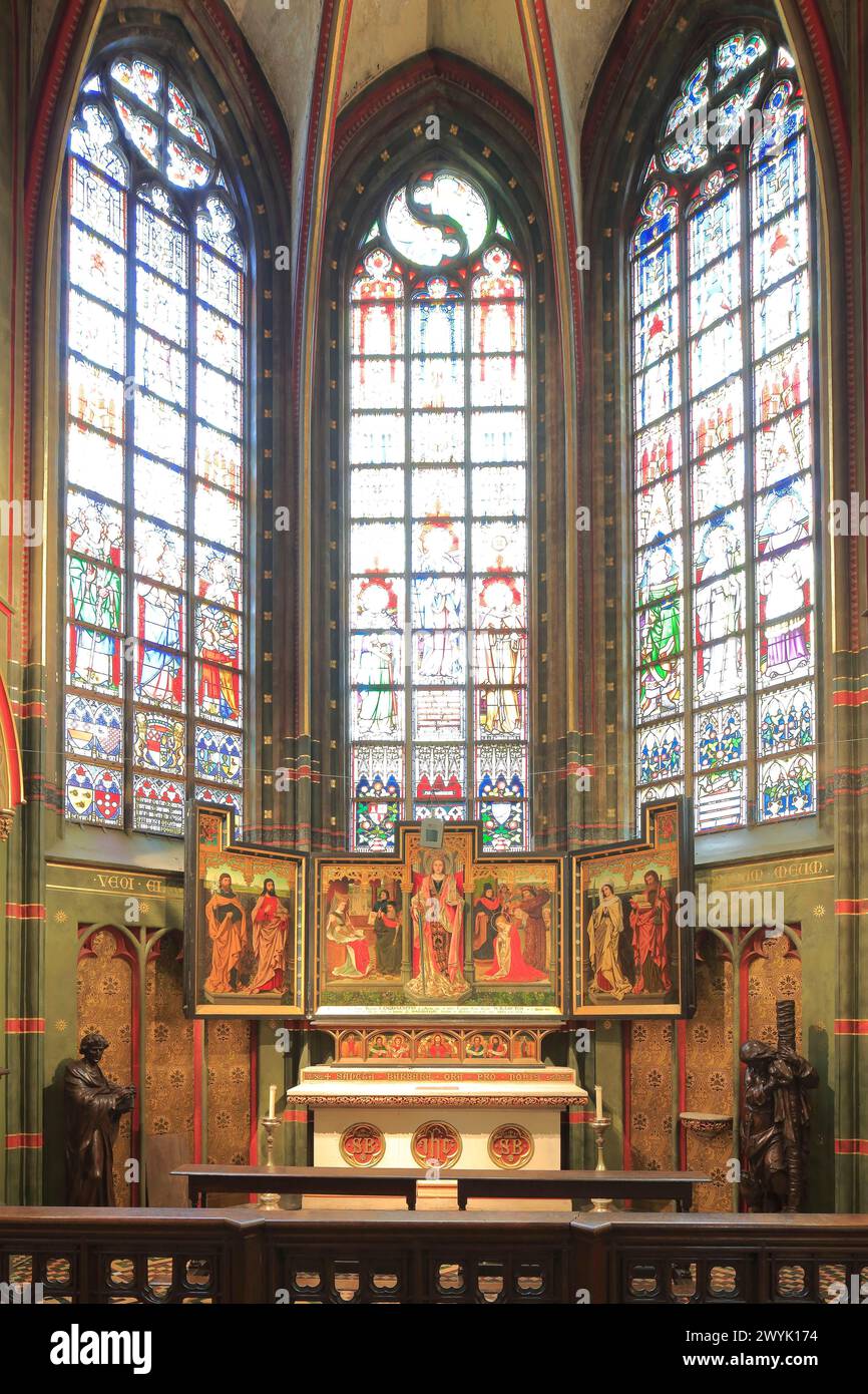 Belgium, Flanders, Antwerp, Notre-Dame cathedral in Gothic style (14th ...