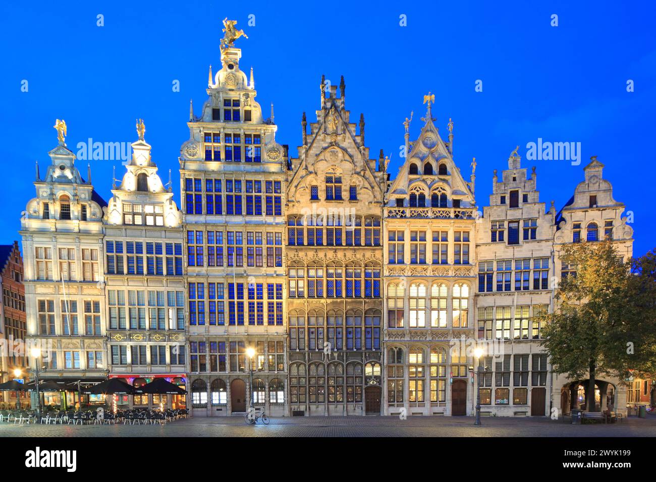 Belgium, Flanders, Antwerp, Grand Place (Grote Markt), guild houses ...