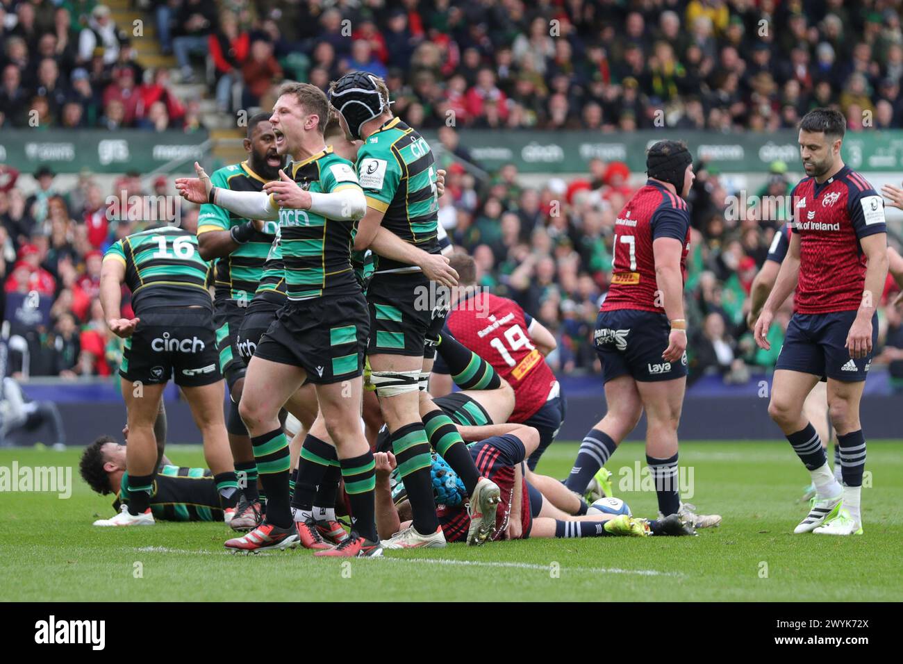 Cinch stadium à franklins gardens hi-res stock photography and images ...