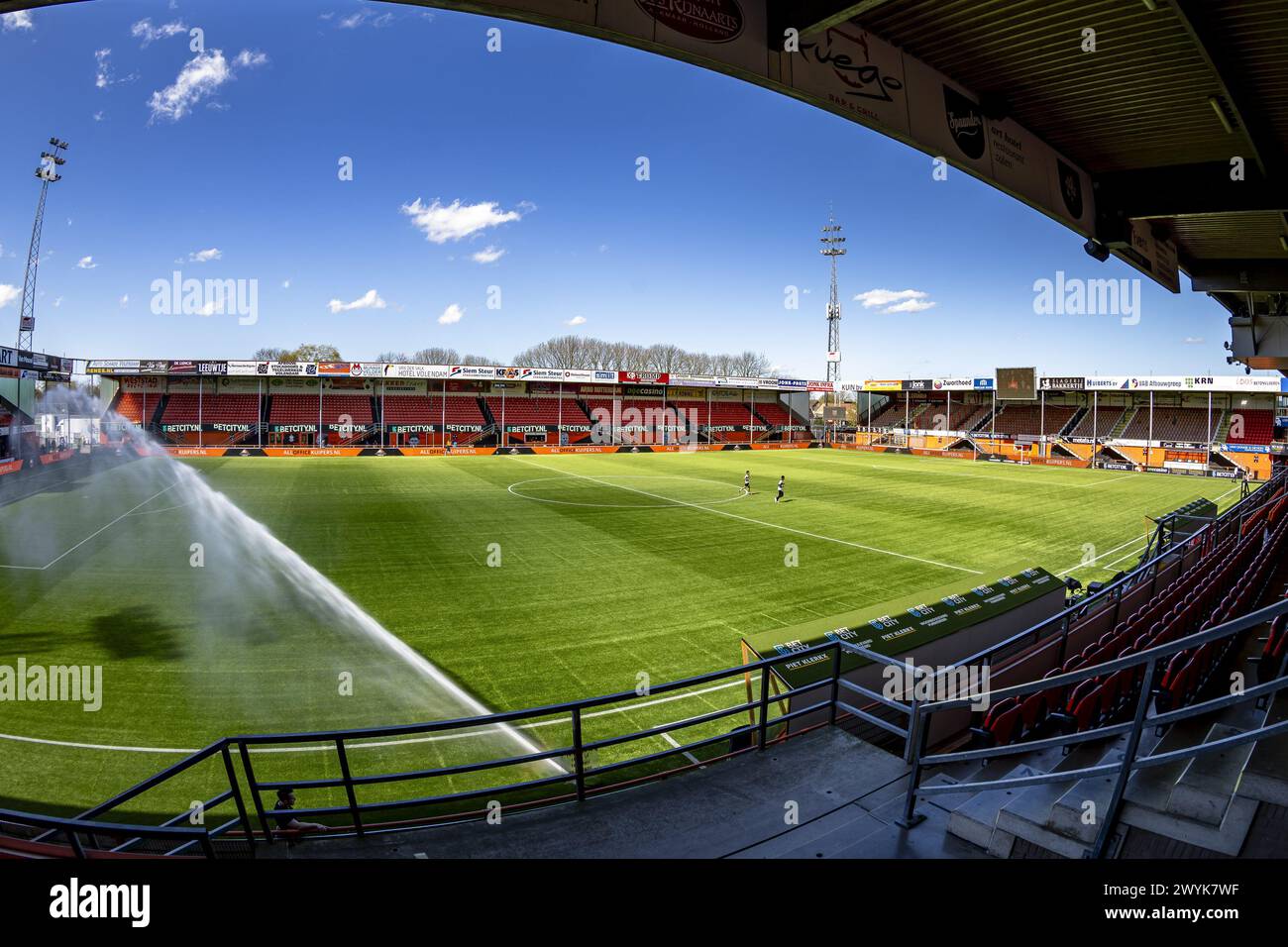 VOLENDAM, Netherlands. 07th Apr, 2024. SPO, Kras Stadium, Dutch ...