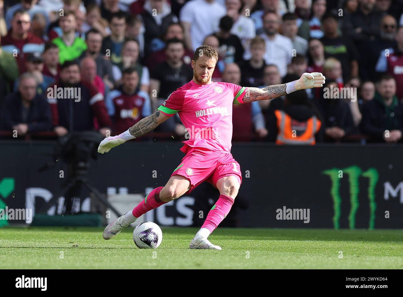 Mark Flekken (1) of Brentford during the English championship Premier ...