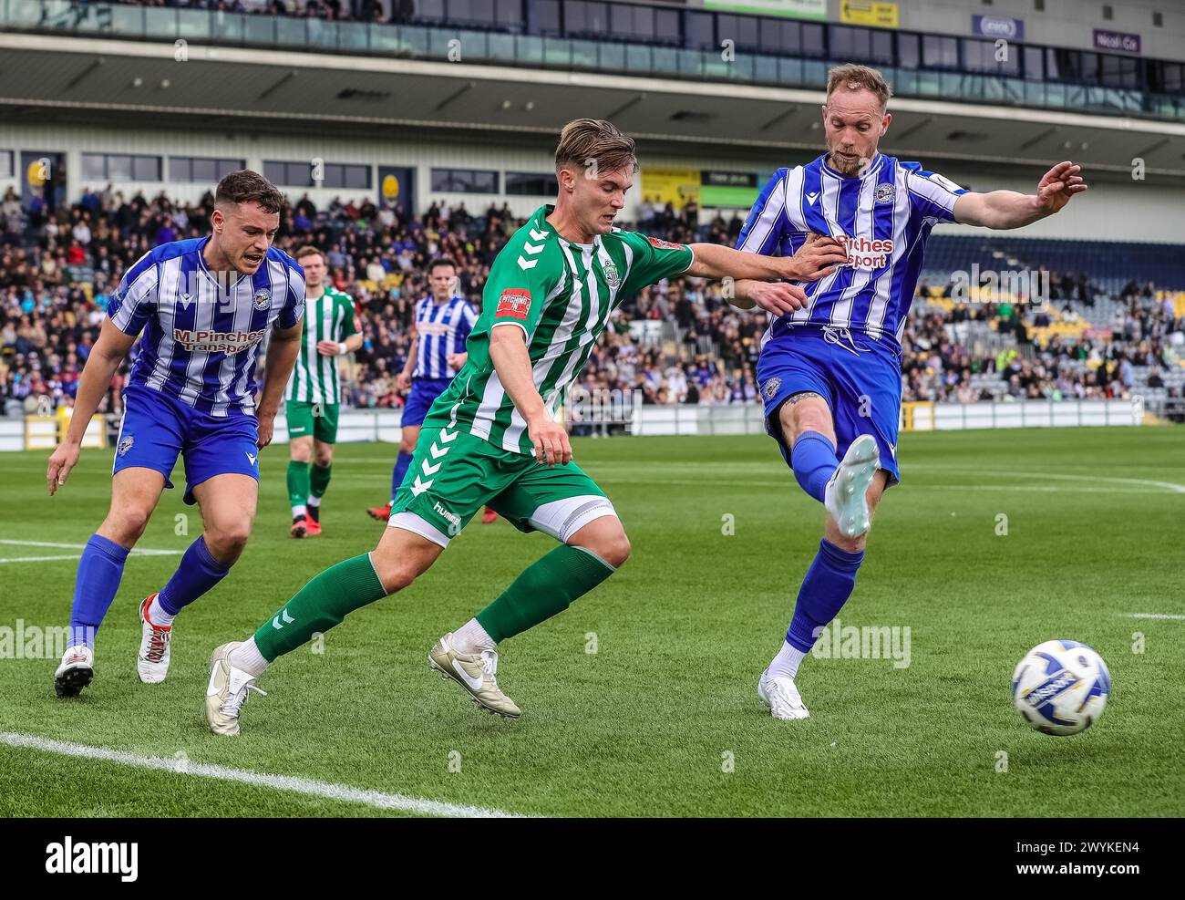 Fa vase isuzu hi-res stock photography and images - Alamy
