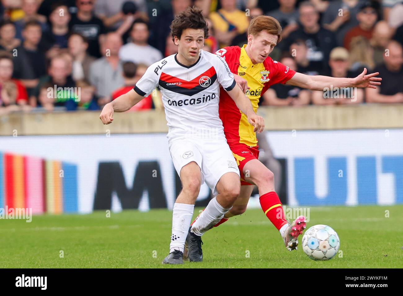 DEVENTER, Stadium De Adelaarshorst, 07-04-2024 , season 2023 / 2024 ...