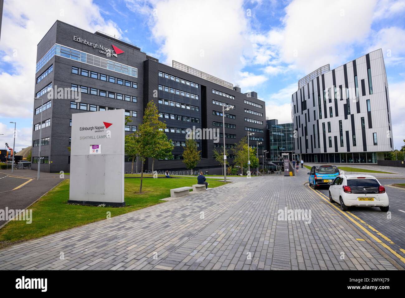 University campus signage hi-res stock photography and images - Alamy