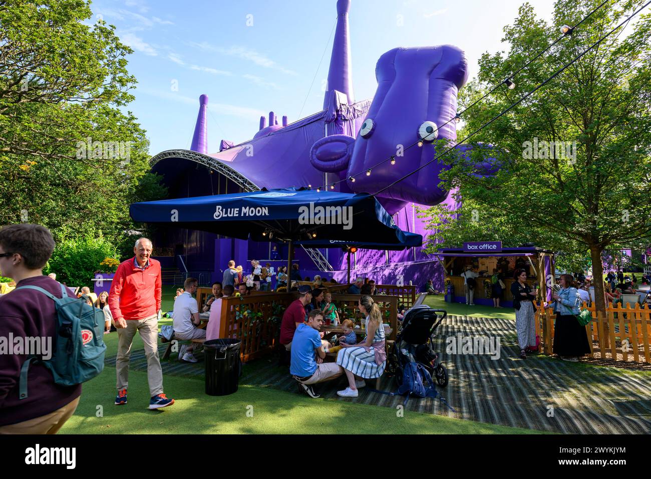Underbelly George Square, Edinburgh Fringe Festival Stock Photo - Alamy