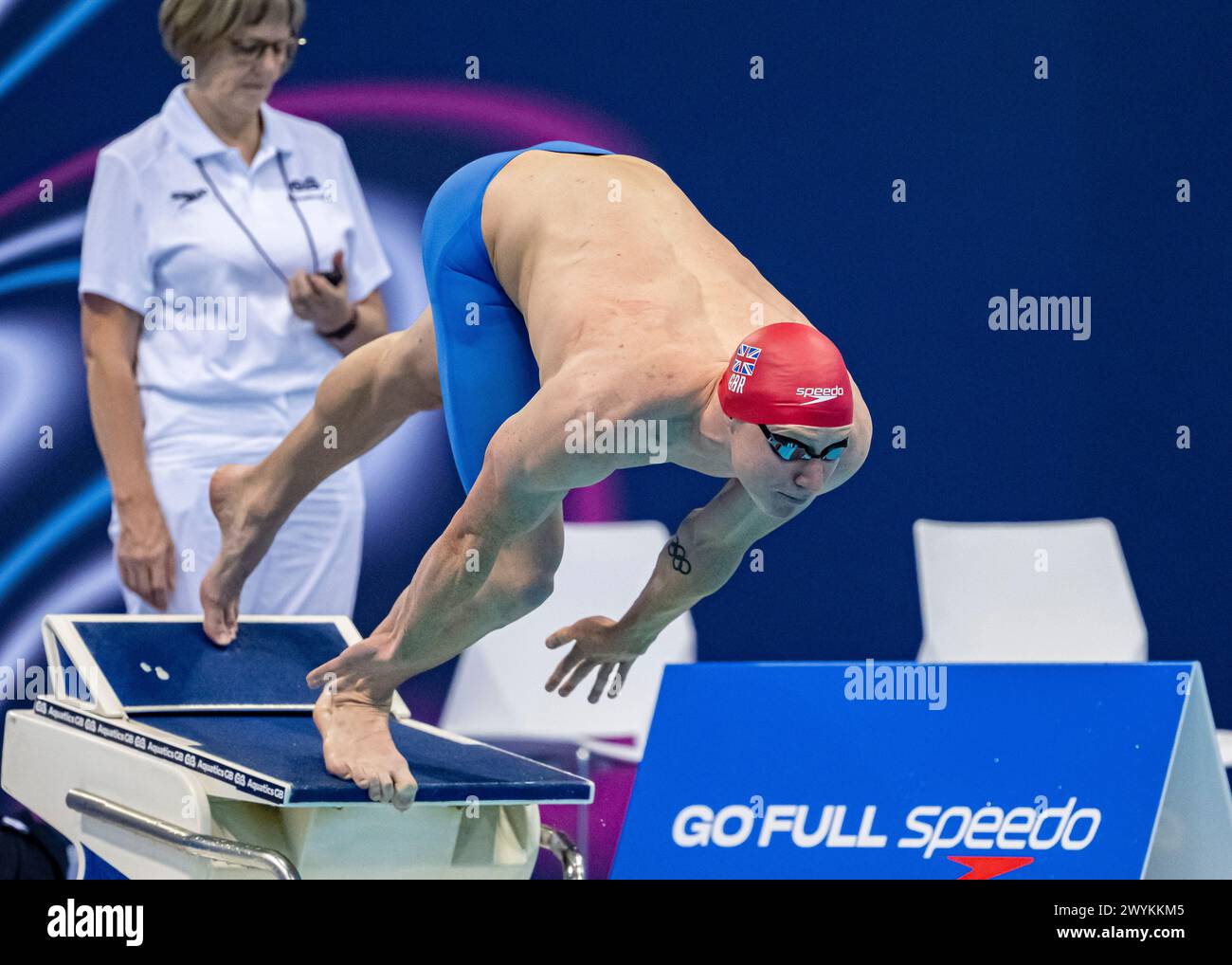 Mens 200m freestyle swimming hi-res stock photography and images - Alamy