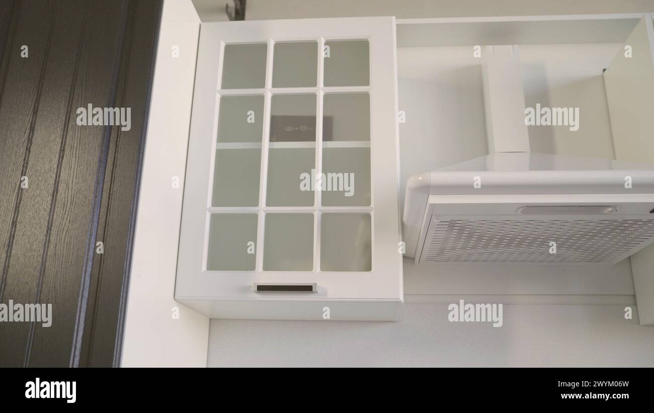 Set simple modern house hi-res stock photography and images - Alamy