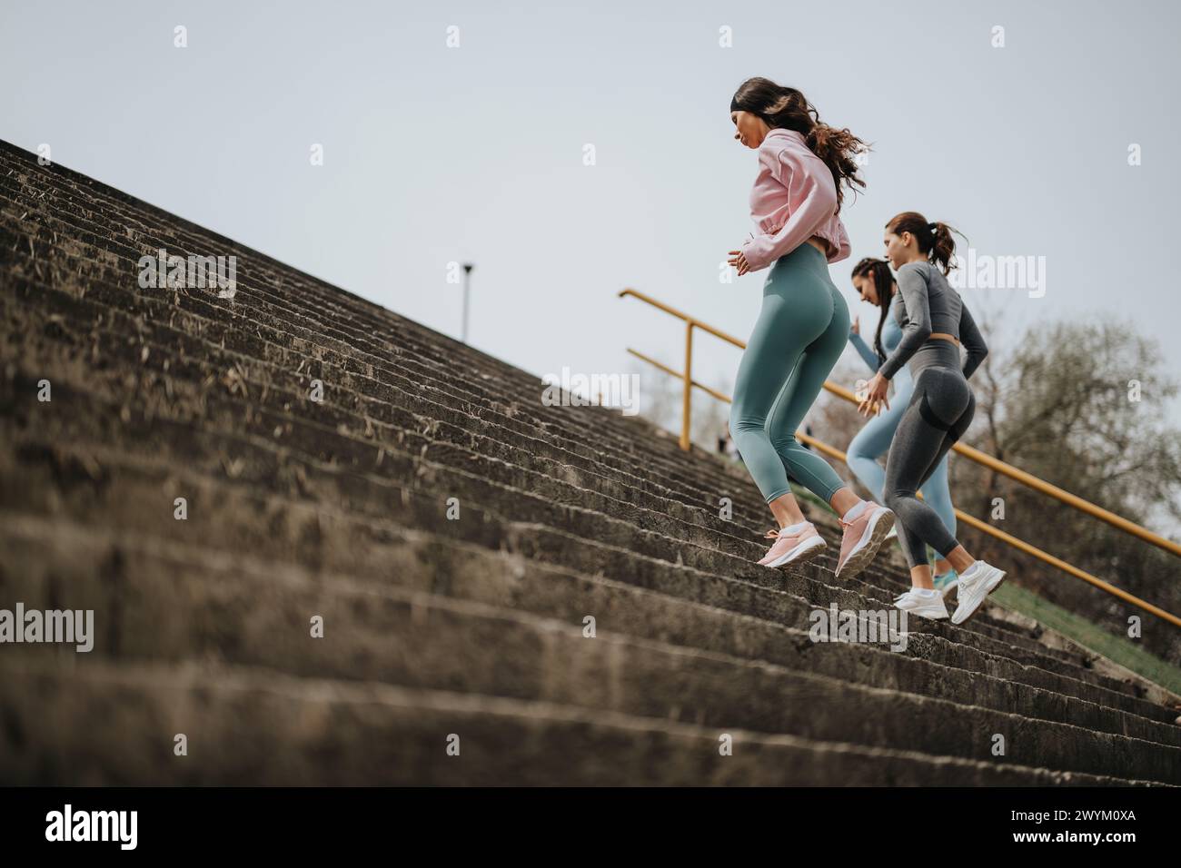 Group of women in running gear hi-res stock photography and images - Alamy