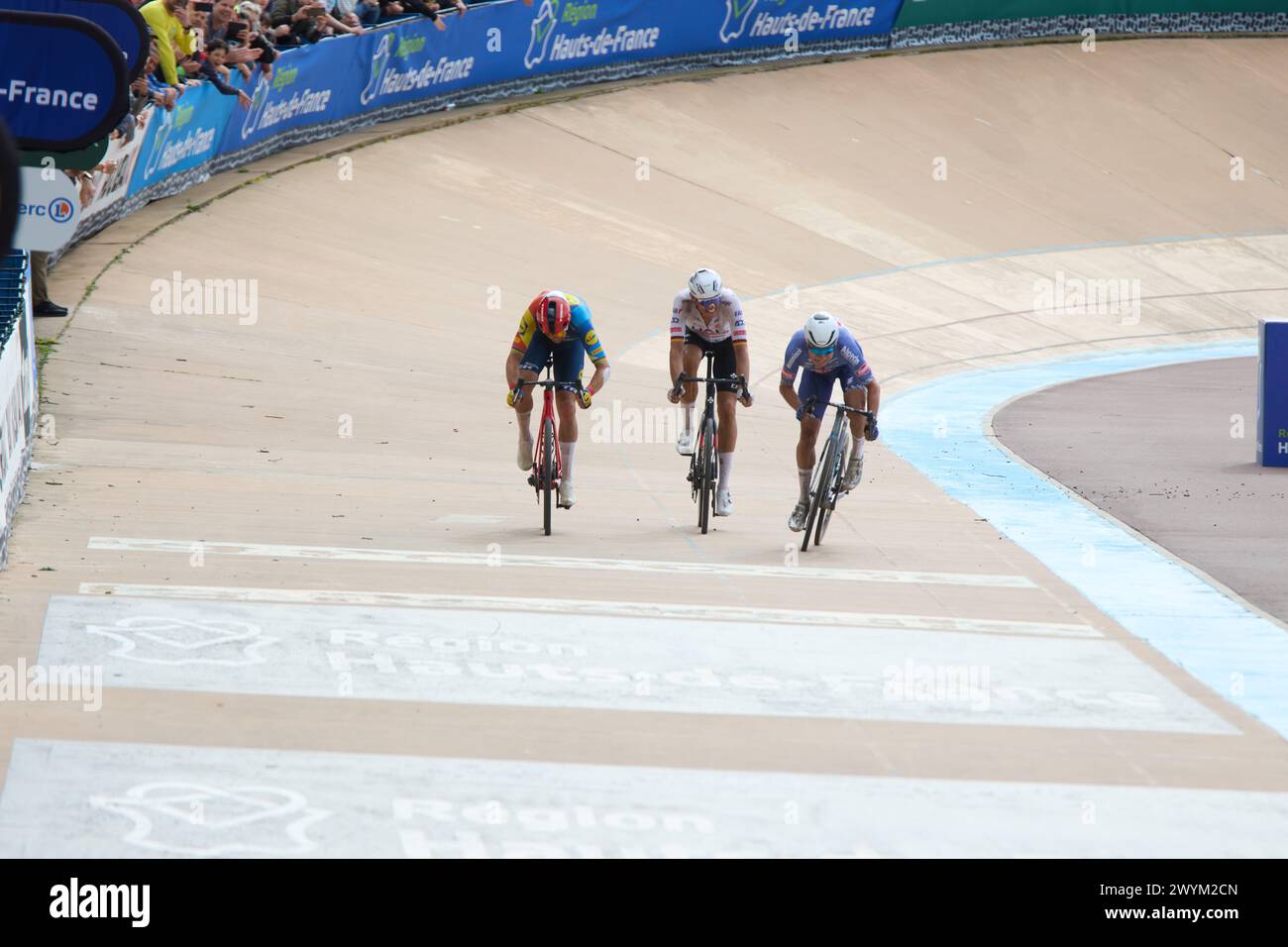 Paris Roubaix 2024 Mathieu van der Poel secures second consecutive ...