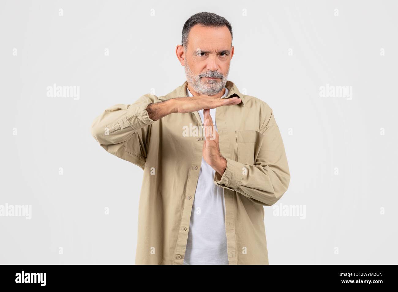 Time out signal hi-res stock photography and images - Alamy