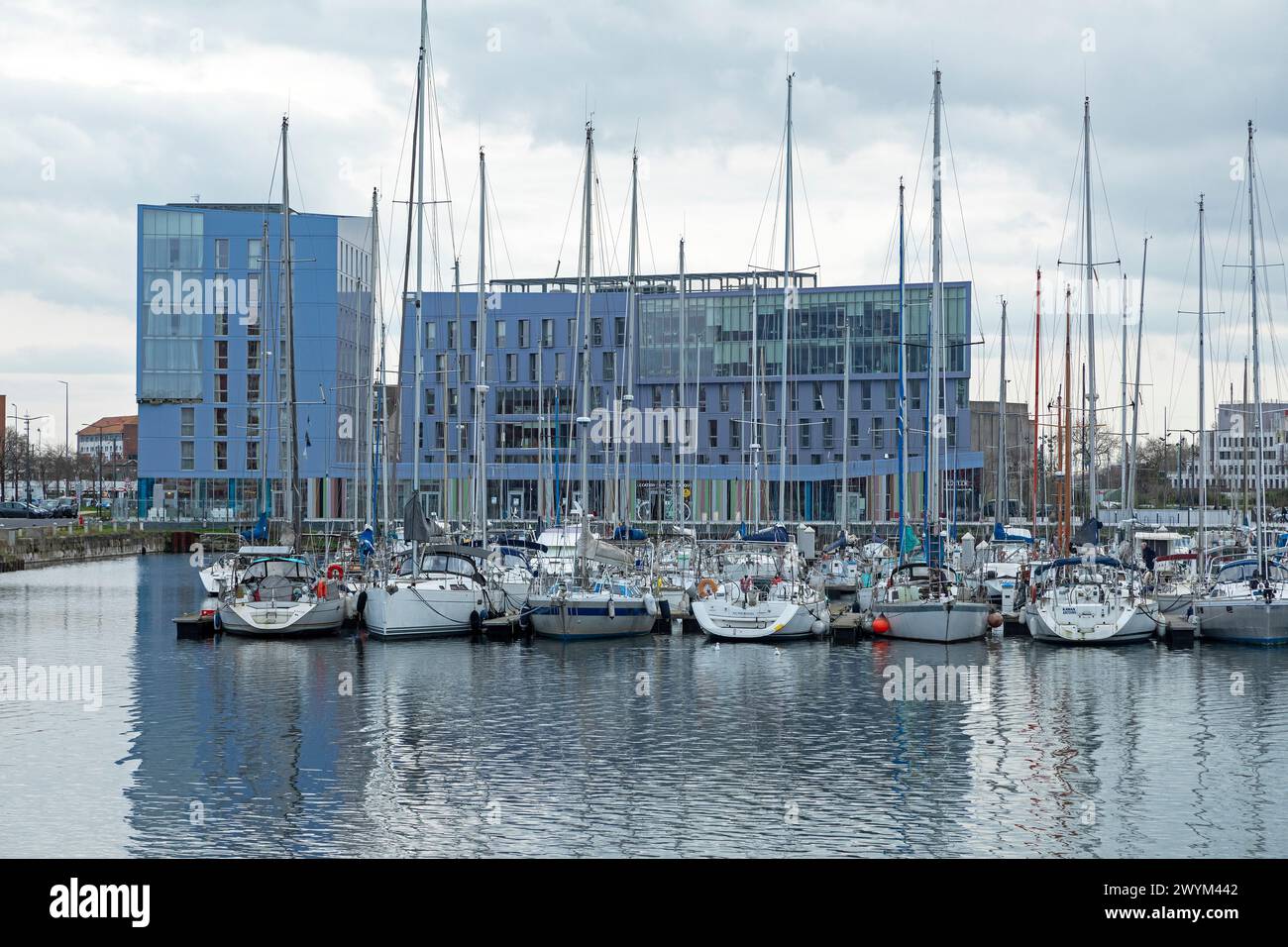 Boats, buildings, marina, Dunkerque, Département Nord, France Stock ...